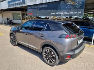 Grey Peugeot 2008 2022 in Riga, with an engine capacity of 1.50 L and mileage of 71 thousand km for 17300 €, photo 5 on AUTOMOTO.COM.LV