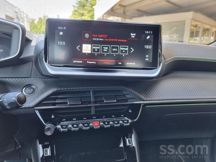 Grey Peugeot 2008 2022 in Riga, with an engine capacity of 1.50 L and mileage of 71 thousand km for 17300 €, photo 10 on AUTOMOTO.COM.LV