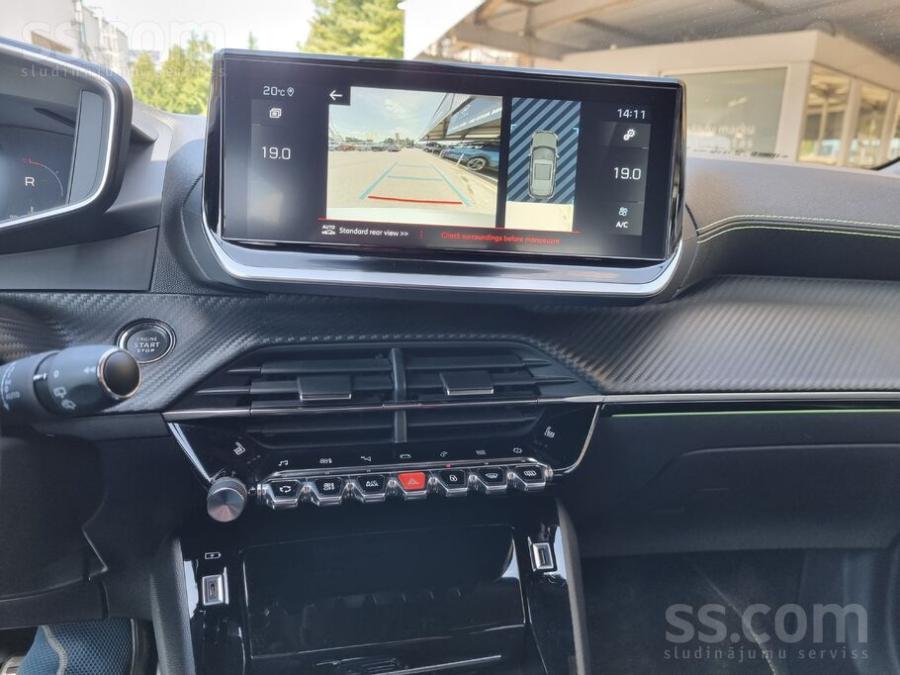 Grey Peugeot 2008 2022 in Riga, with an engine capacity of 1.50 L and mileage of 71 thousand km for 17300 €, photo 11 on AUTOMOTO.COM.LV