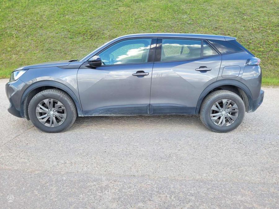 Pelēks Peugeot 2008 2022 Viļņa, ar dzinēja tilpumu 1.20 L un nobraukumu 134 tūkst. km par 11314 €, foto 4 vietnē AUTOMOTO.COM.LV