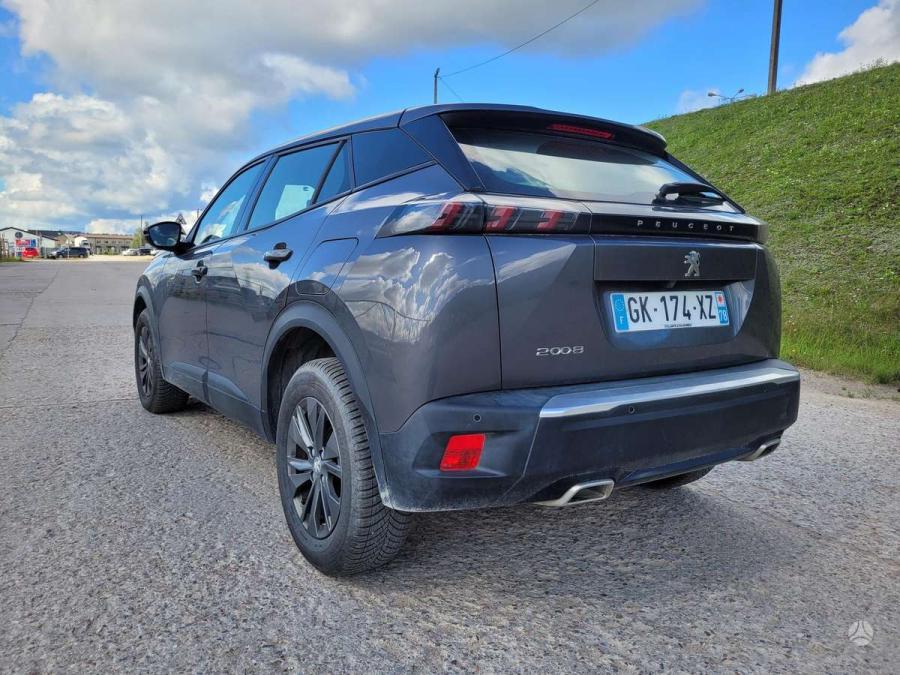 Pelēks Peugeot 2008 2022 Viļņa, ar dzinēja tilpumu 1.20 L un nobraukumu 134 tūkst. km par 11314 €, foto 6 vietnē AUTOMOTO.COM.LV