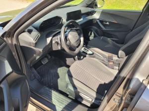 Pelēks Peugeot 2008 2022 Viļņa, ar dzinēja tilpumu 1.20 L un nobraukumu 134 tūkst. km par 11314 €, foto 15 vietnē AUTOMOTO.COM.LV
