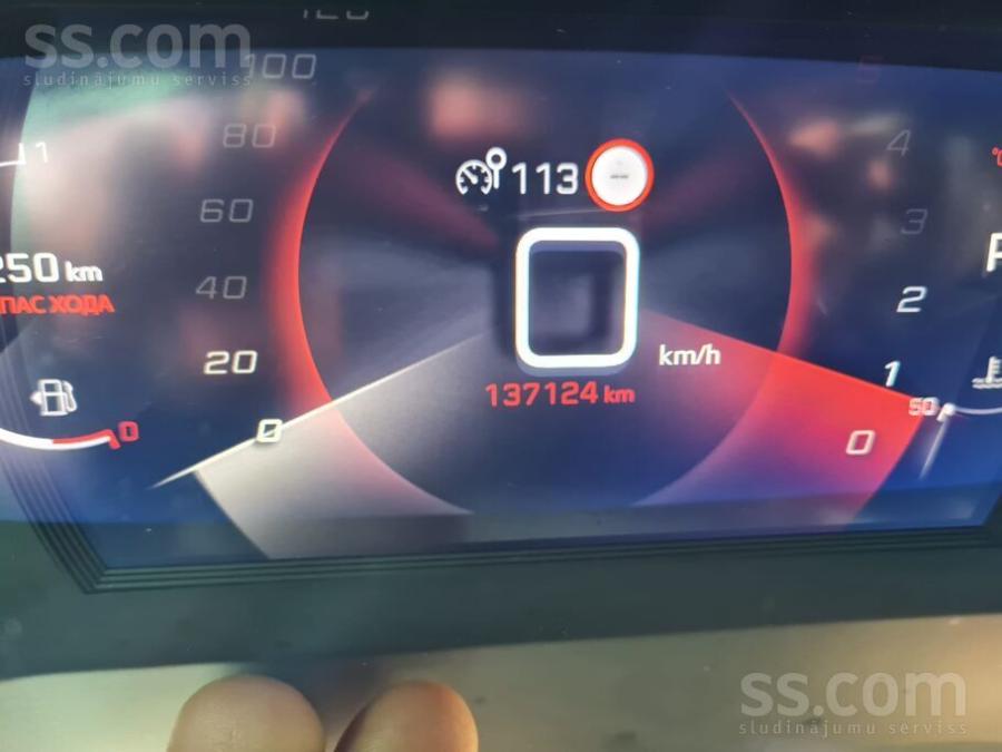 Pelēks Peugeot 2008 2022 Jelgava, ar dzinēja tilpumu 1.50 L un nobraukumu 0 tūkst. km par 13990 €, foto 3 vietnē AUTOMOTO.COM.LV
