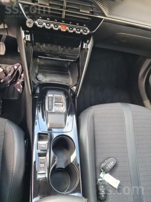 Pelēks Peugeot 2008 2022 Jelgava, ar dzinēja tilpumu 1.50 L un nobraukumu 0 tūkst. km par 13990 €, foto 18 vietnē AUTOMOTO.COM.LV