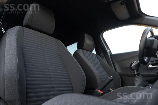 Grey Peugeot 2008 2023 in Jelgava, with an engine capacity of 1.20 L and mileage of 98 thousand km for 11490 €, photo 10 on AUTOMOTO.COM.LV