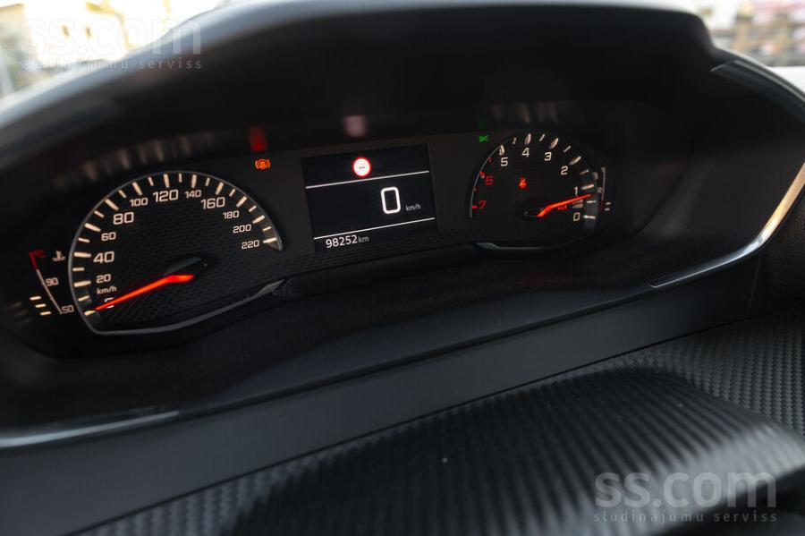 Серый Пежо 2008 2023 в Елгава, объемом двигателя 1.20 л и пробегом 98 тыс. км за 11490 €, фото 24 на AUTOMOTO.COM.LV