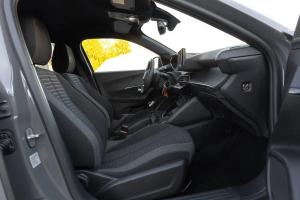 Grey Peugeot 2008 2023 in Jelgava, with an engine capacity of 1.20 L and mileage of 98 thousand km for 11490 €, photo 9 on AUTOMOTO.COM.LV