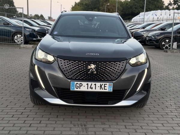 Grey Peugeot 2008 2023 in Marijampole, with an engine capacity of 1.20 L and mileage of 133 thousand km for 13915 €, photo 4 on AUTOMOTO.COM.LV