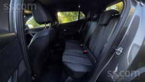 Grey Peugeot 2008 2023 in Jelgava, with an engine capacity of 1.20 L and mileage of 0 thousand km for 13900 €, photo 14 on AUTOMOTO.COM.LV