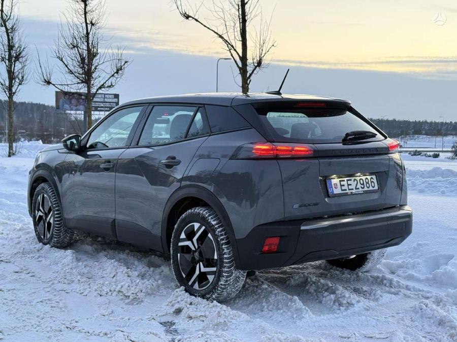 Pelēks Peugeot 2008 2024 Viļņa, ar dzinēja tilpumu 0.00 L un nobraukumu 13 tūkst. km par 17900 €, foto 4 vietnē AUTOMOTO.COM.LV