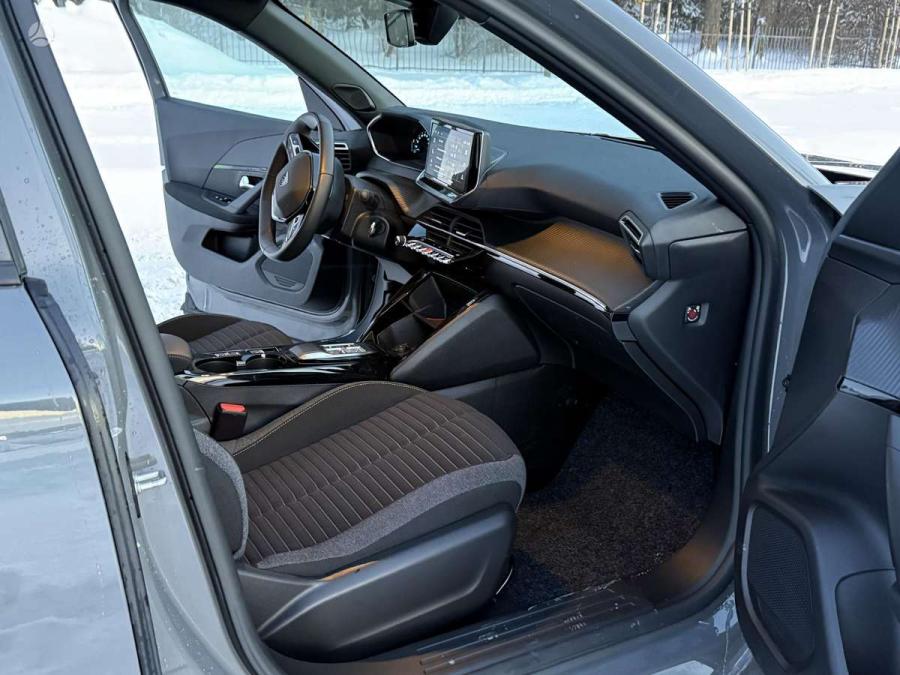 Pelēks Peugeot 2008 2024 Viļņa, ar dzinēja tilpumu 0.00 L un nobraukumu 13 tūkst. km par 17900 €, foto 15 vietnē AUTOMOTO.COM.LV