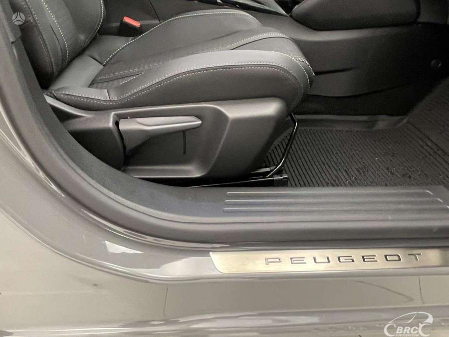 Grey Peugeot 2008 2024 in Vilnius, with an engine capacity of 1.20 L and mileage of 6 thousand km for 21500 €, photo 7 on AUTOMOTO.COM.LV