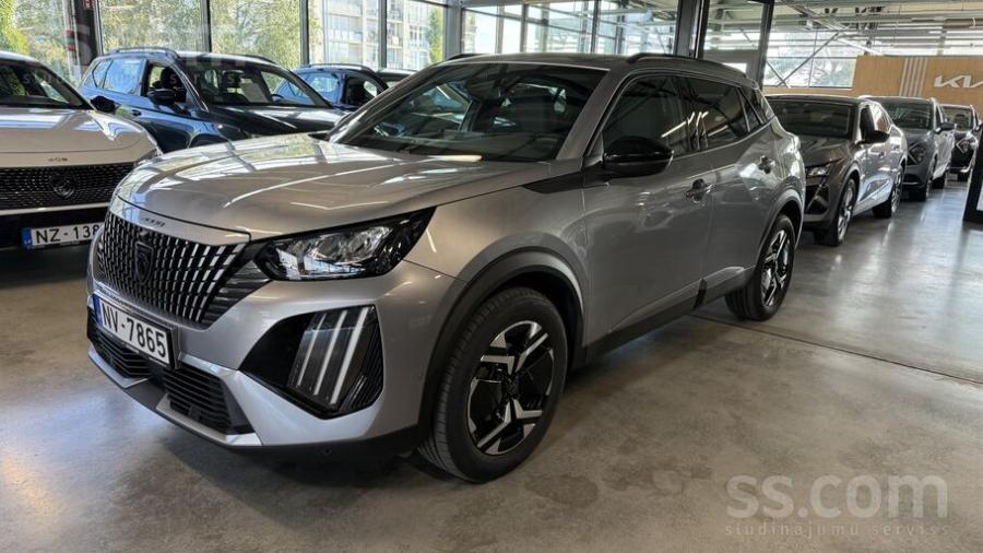 Grey Peugeot 2008 2024 in Riga, with an engine capacity of 1.20 L and mileage of 50 thousand km for 22500 €, photo 1 on AUTOMOTO.COM.LV