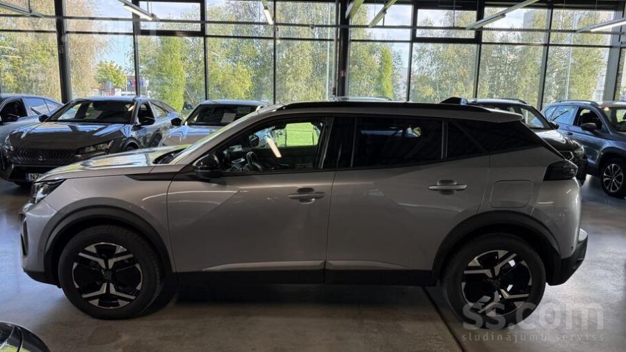 Grey Peugeot 2008 2024 in Riga, with an engine capacity of 1.20 L and mileage of 50 thousand km for 22500 €, photo 3 on AUTOMOTO.COM.LV