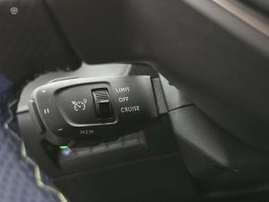 Pelēks Peugeot 2008 2024 Viļņa, ar dzinēja tilpumu 1.20 L un nobraukumu 16 tūkst. km par 22790 €, foto 28 vietnē AUTOMOTO.COM.LV
