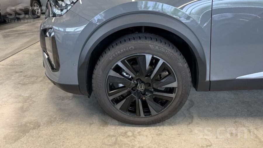 Pelēks Peugeot 2008 2024 Rīga, ar dzinēja tilpumu 1.20 L un nobraukumu 9 tūkst. km par 20900 €, foto 8 vietnē AUTOMOTO.COM.LV