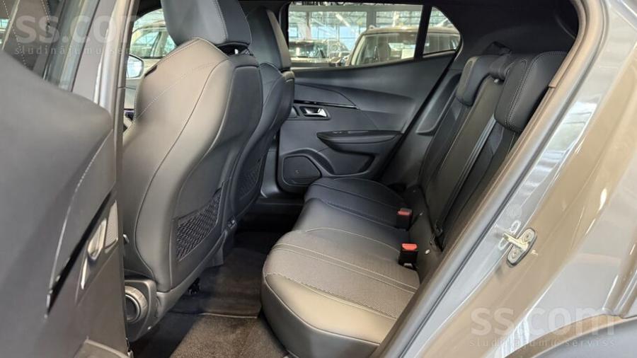 Pelēks Peugeot 2008 2024 Rīga, ar dzinēja tilpumu 1.20 L un nobraukumu 9 tūkst. km par 20900 €, foto 13 vietnē AUTOMOTO.COM.LV