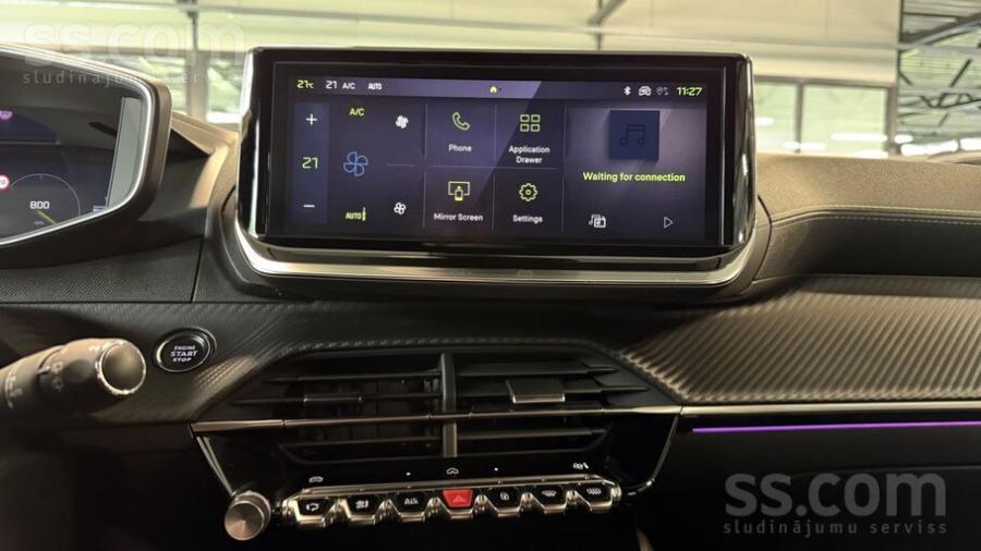 Pelēks Peugeot 2008 2024 Rīga, ar dzinēja tilpumu 1.20 L un nobraukumu 9 tūkst. km par 20900 €, foto 21 vietnē AUTOMOTO.COM.LV