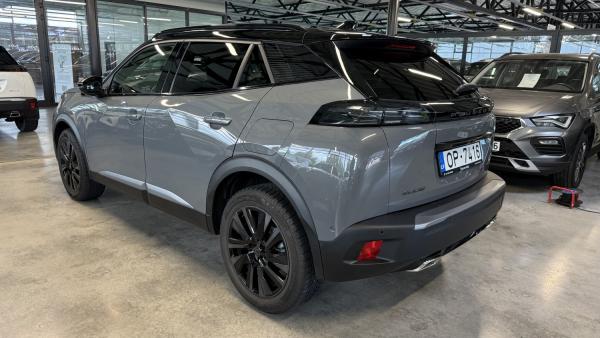 Pelēks Peugeot 2008 2024 Rīga, ar dzinēja tilpumu 1.20 L un nobraukumu 9 tūkst. km par 2090000 €, foto 2 vietnē AUTOMOTO.COM.LV
