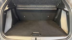 Pelēks Peugeot 2008 2024 Rīga, ar dzinēja tilpumu 1.20 L un nobraukumu 9 tūkst. km par 2090000 €, foto 13 vietnē AUTOMOTO.COM.LV