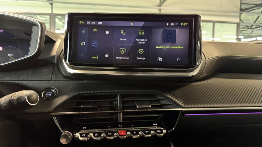 Pelēks Peugeot 2008 2024 Rīga, ar dzinēja tilpumu 1.20 L un nobraukumu 9 tūkst. km par 2090000 €, foto 20 vietnē AUTOMOTO.COM.LV