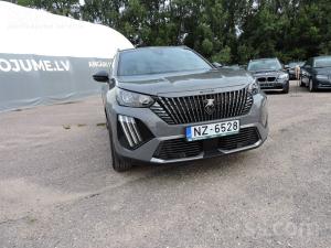 Grey Peugeot 2008 2024 in Cesis, with an engine capacity of 1.20 L and mileage of 35 thousand km for 21350 €, photo  on AUTOMOTO.COM.LV