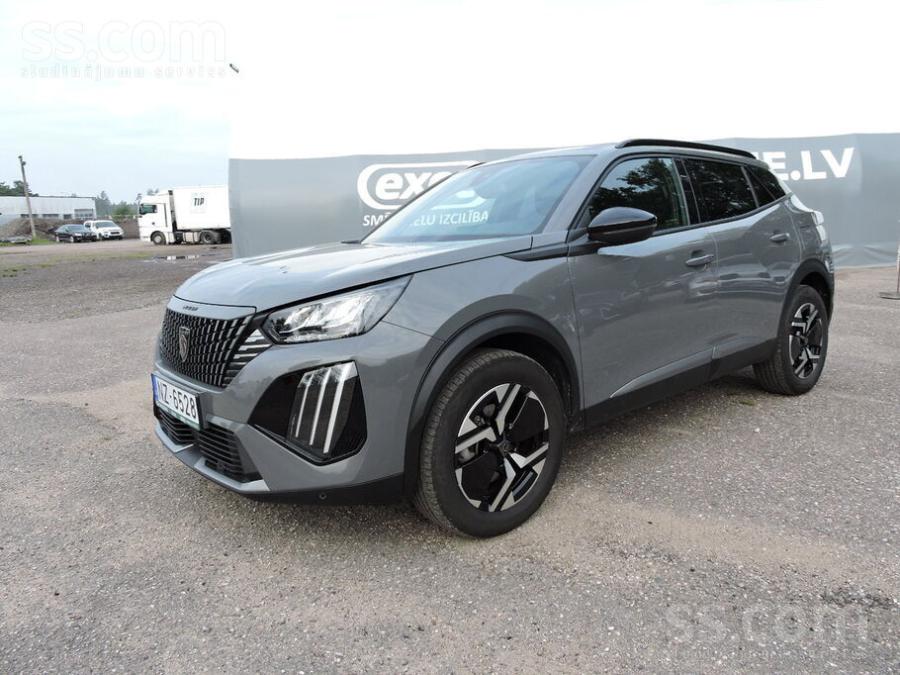 Grey Peugeot 2008 2024 in Cesis, with an engine capacity of 1.20 L and mileage of 35 thousand km for 21350 €, photo 3 on AUTOMOTO.COM.LV