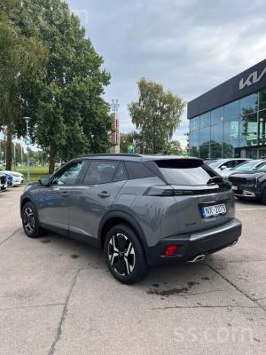 Grey Peugeot 2008 2024 in Riga, with an engine capacity of 1.20 L and mileage of 31 thousand km for 19900 €, photo 4 on AUTOMOTO.COM.LV