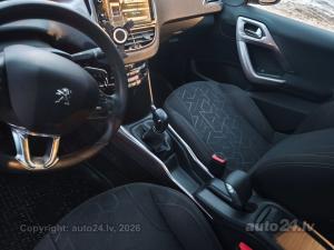 Pelēks Peugeot 2008 2013 Tallina, ar dzinēja tilpumu 1.20 L un nobraukumu 147 tūkst. km par 4500 €, foto 8 vietnē AUTOMOTO.COM.LV