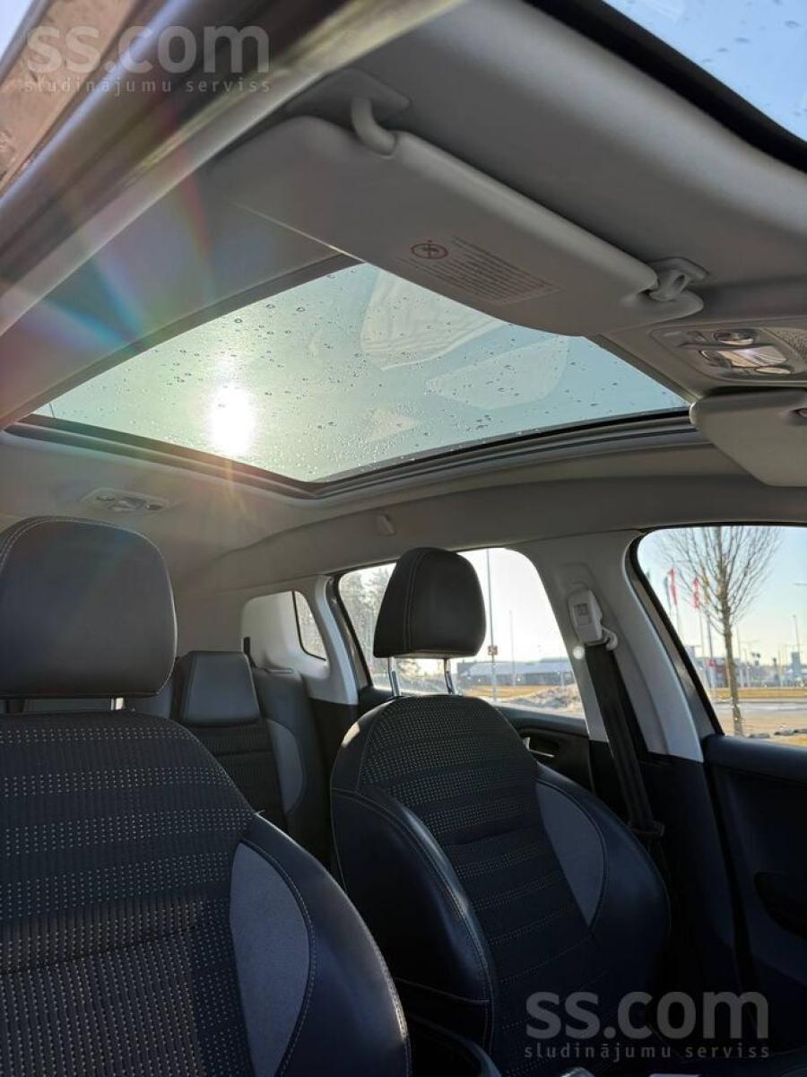 Pelēks Peugeot 2008 2013 Rīga, ar dzinēja tilpumu 1.60 L un nobraukumu 182 tūkst. km par 5200 €, foto 3 vietnē AUTOMOTO.COM.LV