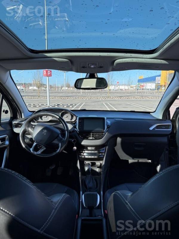Pelēks Peugeot 2008 2013 Rīga, ar dzinēja tilpumu 1.60 L un nobraukumu 182 tūkst. km par 5200 €, foto 4 vietnē AUTOMOTO.COM.LV
