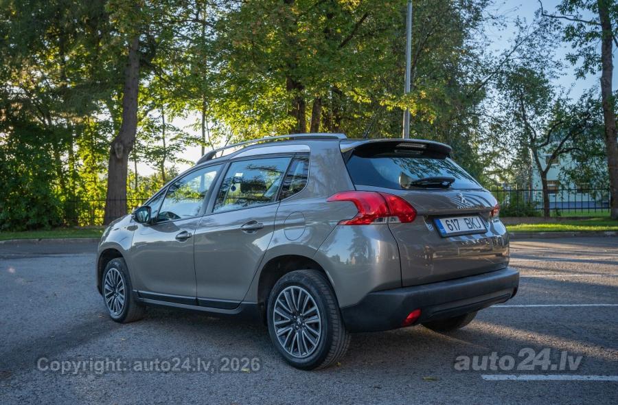 Pelēks Peugeot 2008 2013 Tallina, ar dzinēja tilpumu 1.20 L un nobraukumu 164 tūkst. km par 2600 €, foto 6 vietnē AUTOMOTO.COM.LV