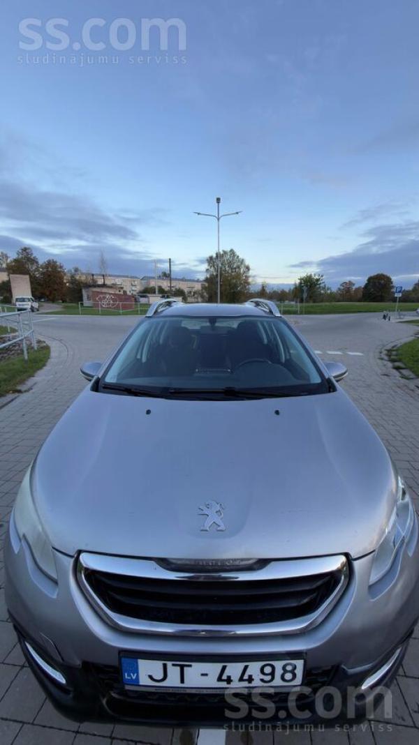 Grey Peugeot 2008 2014 in Riga, with an engine capacity of 1.40 L and mileage of 218 thousand km for 3000 €, photo 6 on AUTOMOTO.COM.LV
