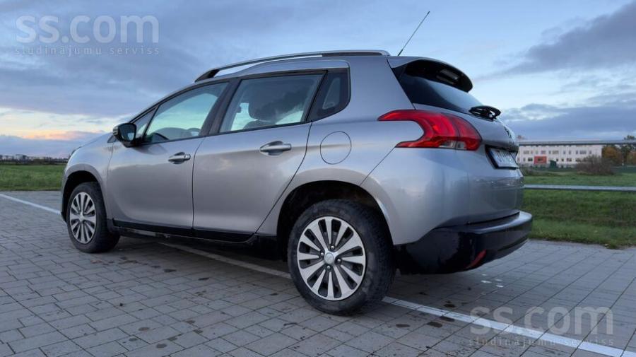 Grey Peugeot 2008 2014 in Riga, with an engine capacity of 1.40 L and mileage of 218 thousand km for 3000 €, photo 7 on AUTOMOTO.COM.LV