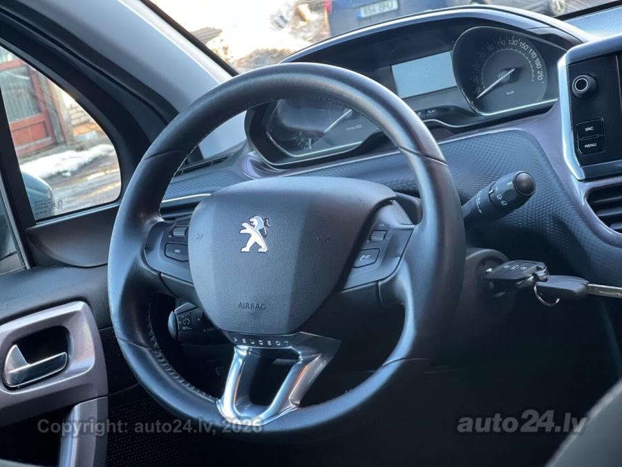 Pelēks Peugeot 2008 2015 Narva, ar dzinēja tilpumu 1.40 L un nobraukumu 187 tūkst. km par 4999 €, foto 24 vietnē AUTOMOTO.COM.LV