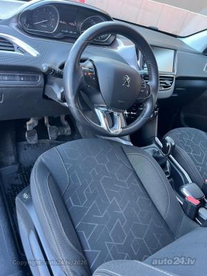 Pelēks Peugeot 2008 2015 Narva, ar dzinēja tilpumu 1.40 L un nobraukumu 187 tūkst. km par 4999 €, foto 30 vietnē AUTOMOTO.COM.LV