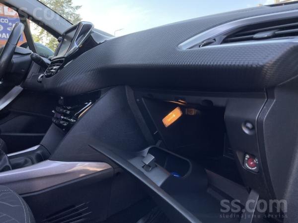 Grey Peugeot 2008 2015 in Talsi, with an engine capacity of 1.40 L and mileage of 223 thousand km for 4200 €, photo 10 on AUTOMOTO.COM.LV