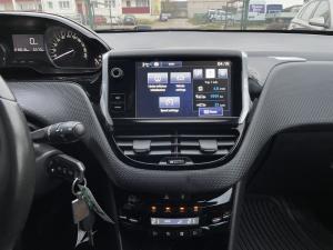 Pelēks Peugeot 2008 2015 Rīga, ar dzinēja tilpumu 1.40 L un nobraukumu 216 tūkst. km par 5450 €, foto 11 vietnē AUTOMOTO.COM.LV