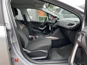 Pelēks Peugeot 2008 2015 Rīga, ar dzinēja tilpumu 1.40 L un nobraukumu 216 tūkst. km par 5450 €, foto 22 vietnē AUTOMOTO.COM.LV