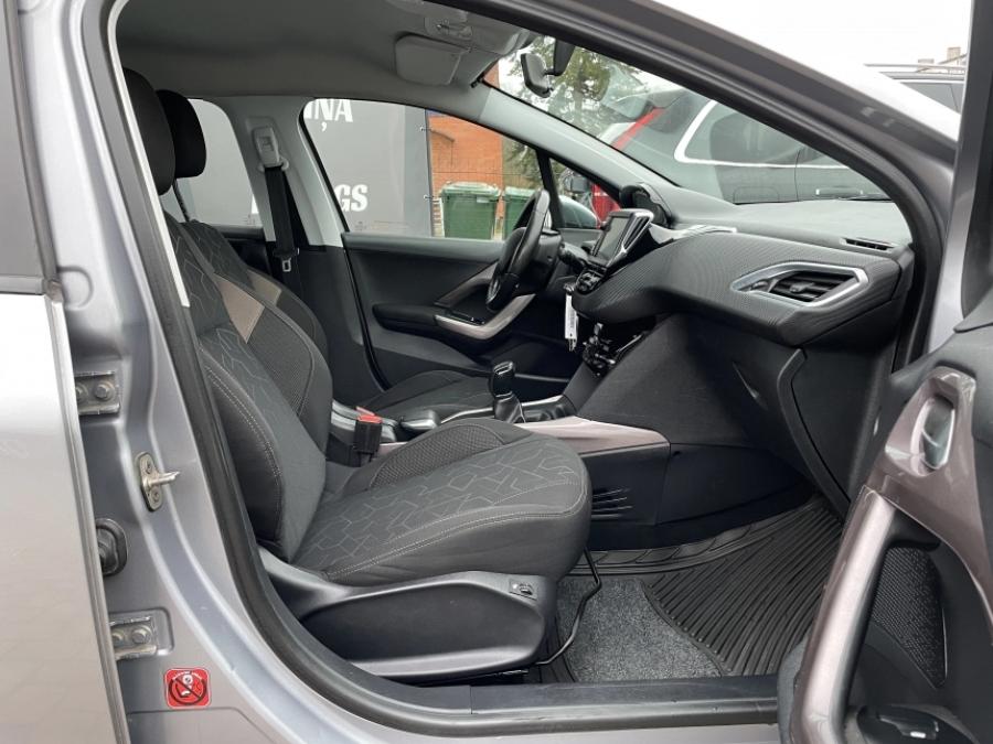 Pelēks Peugeot 2008 2015 Rīga, ar dzinēja tilpumu 1.40 L un nobraukumu 216 tūkst. km par 5450 €, foto 22 vietnē AUTOMOTO.COM.LV