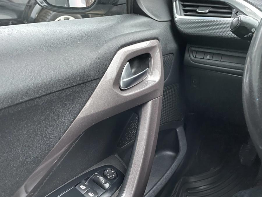Pelēks Peugeot 2008 2015 Rīga, ar dzinēja tilpumu 1.40 L un nobraukumu 216 tūkst. km par 5450 €, foto 29 vietnē AUTOMOTO.COM.LV