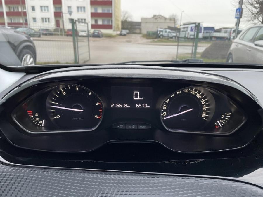 Pelēks Peugeot 2008 2015 Rīga, ar dzinēja tilpumu 1.40 L un nobraukumu 216 tūkst. km par 5450 €, foto 30 vietnē AUTOMOTO.COM.LV