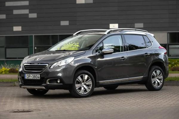 Grey Peugeot 2008 2015 in Jelgava, with an engine capacity of 1.20 L and mileage of 151 thousand km for 5990 €, photo 2 on AUTOMOTO.COM.LV