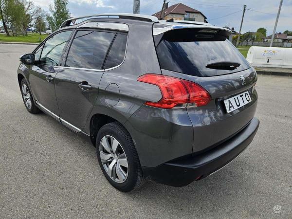 Grey Peugeot 2008 2015 in Taurage, with an engine capacity of 1.60 L and mileage of 74 thousand km for 5650 €, photo 4 on AUTOMOTO.COM.LV