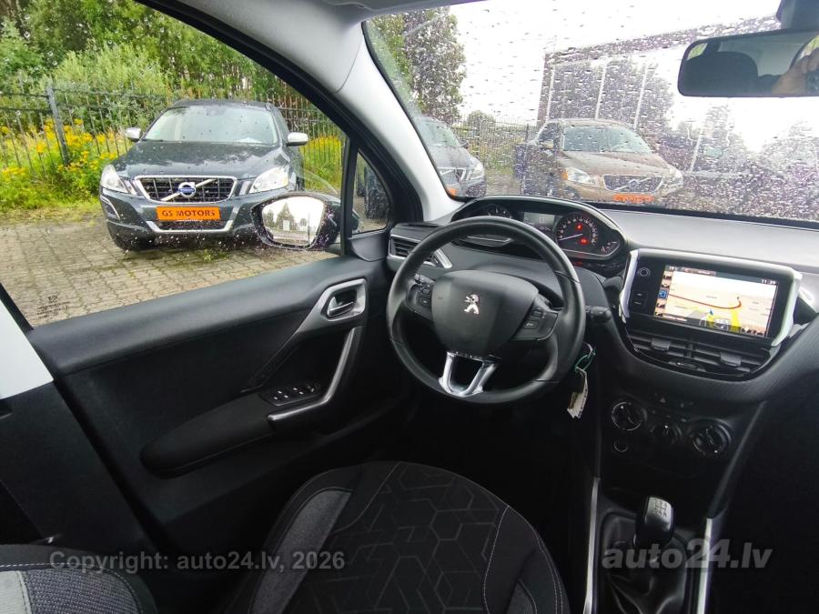 Pelēks Peugeot 2008 2016 Tartu, ar dzinēja tilpumu 1.20 L un nobraukumu 123 tūkst. km par 7490 €, foto 10 vietnē AUTOMOTO.COM.LV