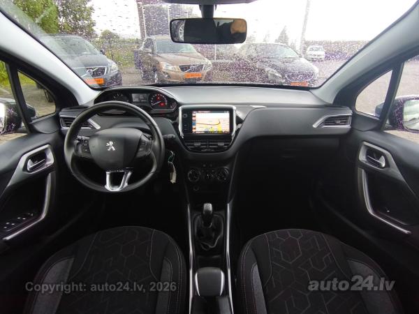 Pelēks Peugeot 2008 2016 Tartu, ar dzinēja tilpumu 1.20 L un nobraukumu 123 tūkst. km par 7490 €, foto 11 vietnē AUTOMOTO.COM.LV