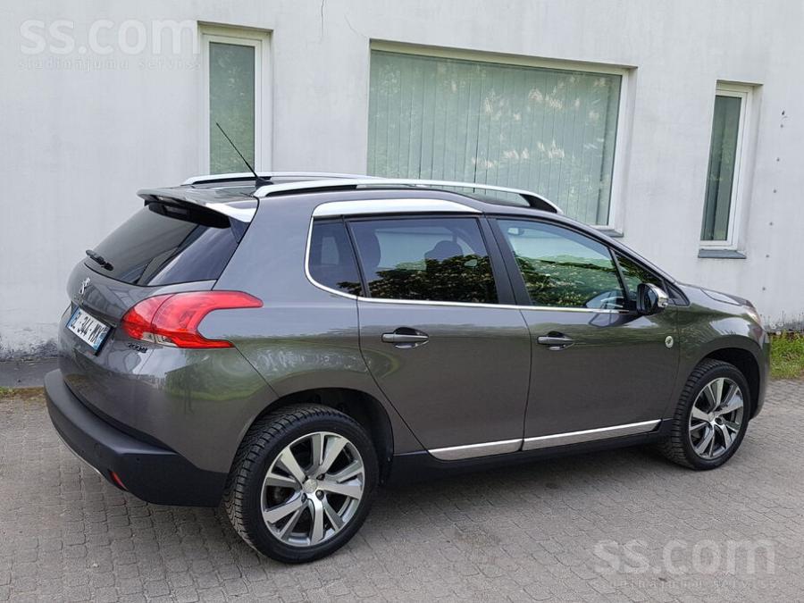 Grey Peugeot 2008 2017 in Riga, with an engine capacity of 1.20 L and mileage of 110 thousand km for 5850 €, photo 2 on AUTOMOTO.COM.LV