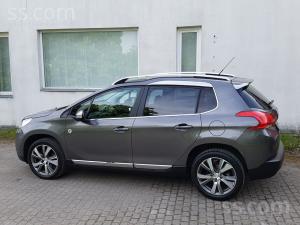 Grey Peugeot 2008 2017 in Riga, with an engine capacity of 1.20 L and mileage of 110 thousand km for 5850 €, photo 8 on AUTOMOTO.COM.LV