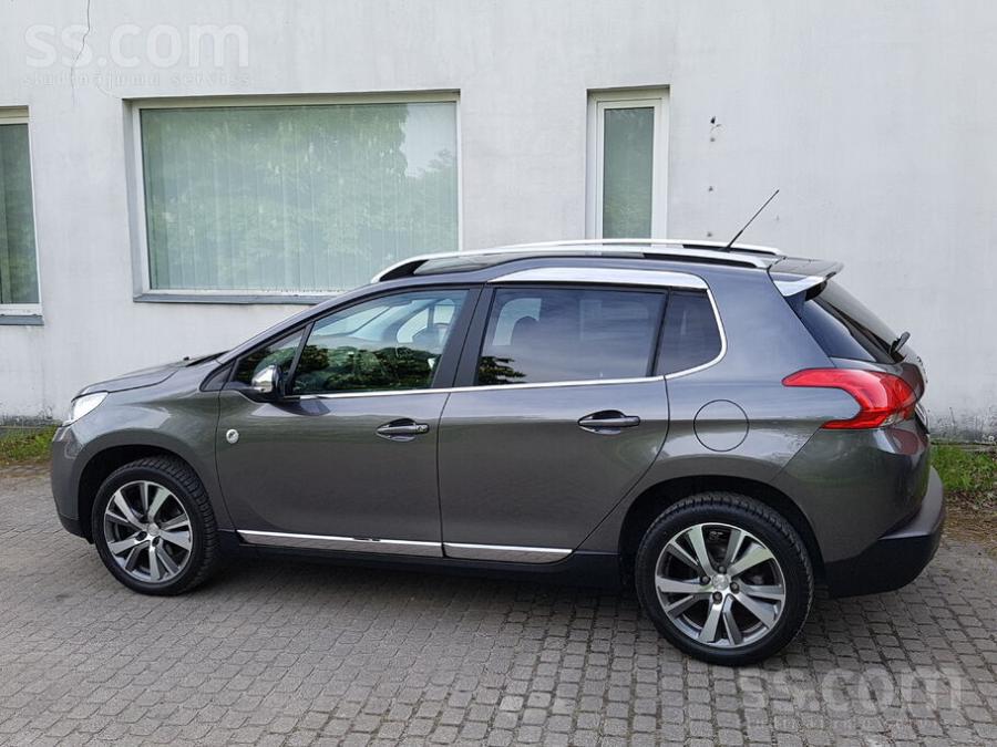 Grey Peugeot 2008 2017 in Riga, with an engine capacity of 1.20 L and mileage of 110 thousand km for 5850 €, photo 8 on AUTOMOTO.COM.LV