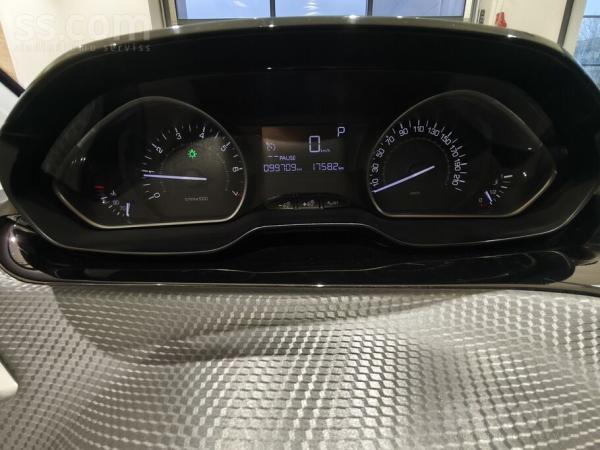 Pelēks Peugeot 2008 2017 Rīga, ar dzinēja tilpumu 1.20 L un nobraukumu 100 tūkst. km par 7490 €, foto 9 vietnē AUTOMOTO.COM.LV